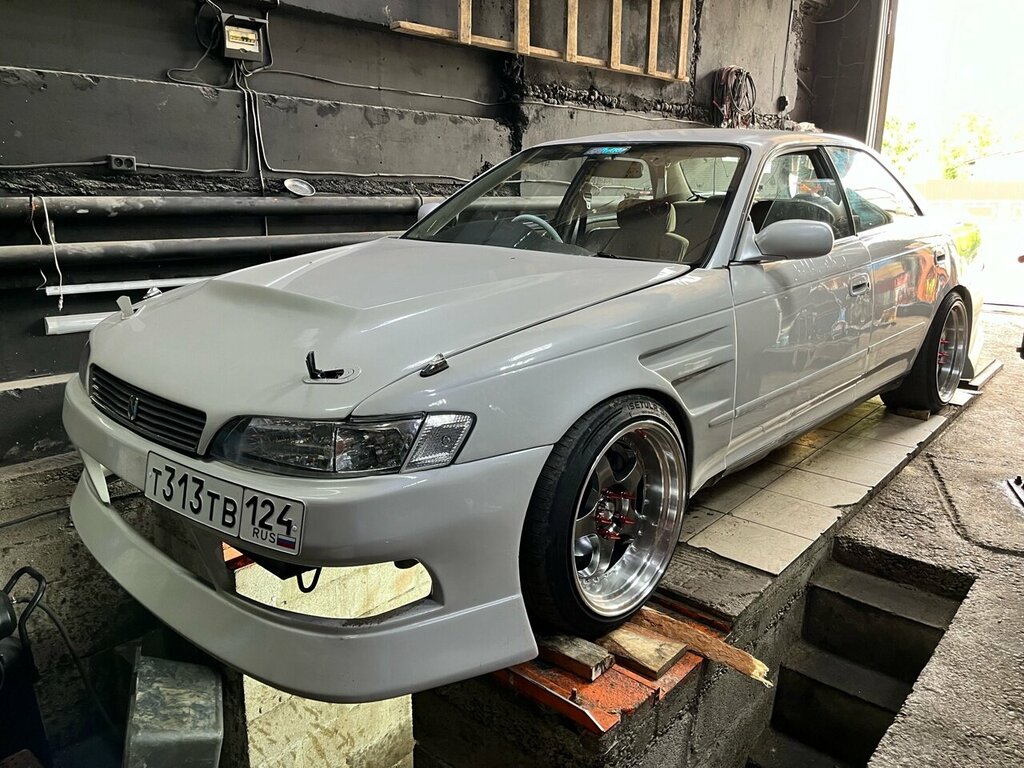 Otomobil servisi Lucky Service, Krasnoyarsk, foto