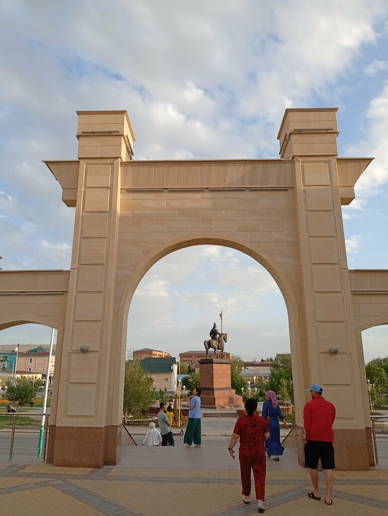 Anıt, heykel Janqoja Batyr Monument, Kızılorda, foto