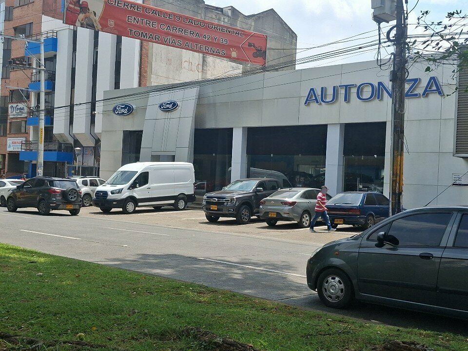 Otomobil satış galerileri Autoniza S. A., Cali, foto