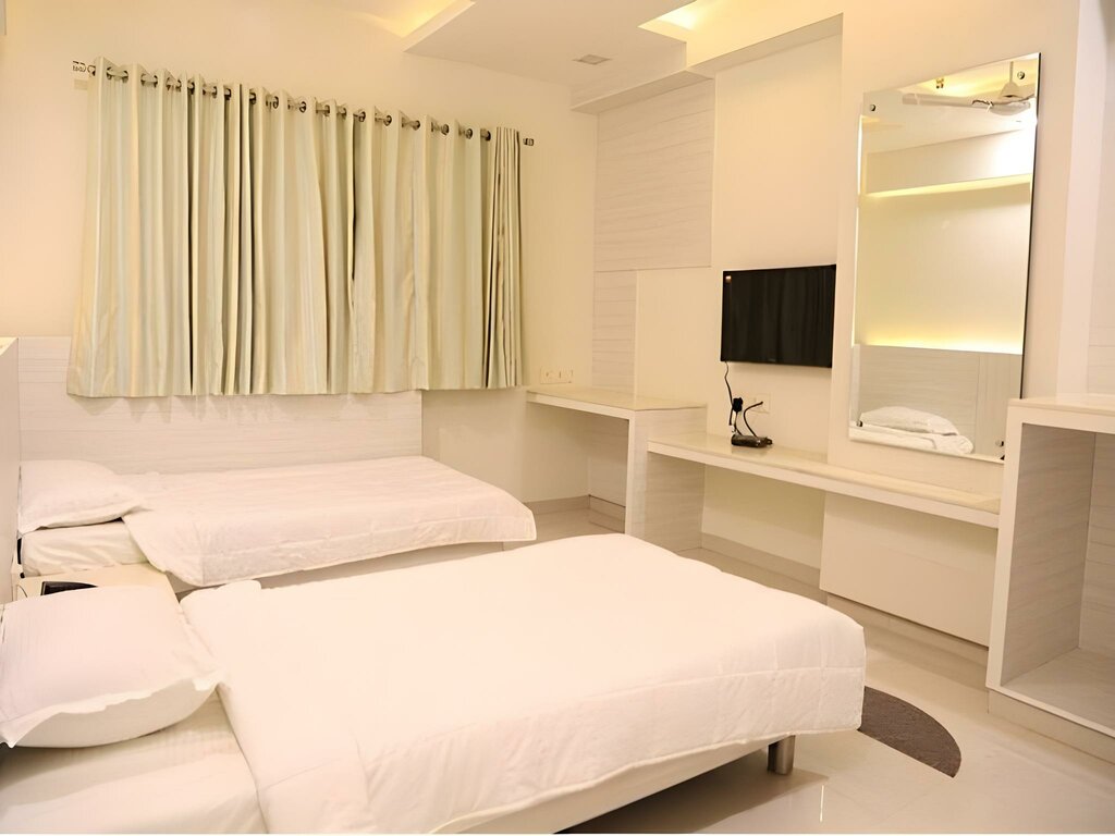 Otel Zo Rooms Radisson Square, Indaur, foto