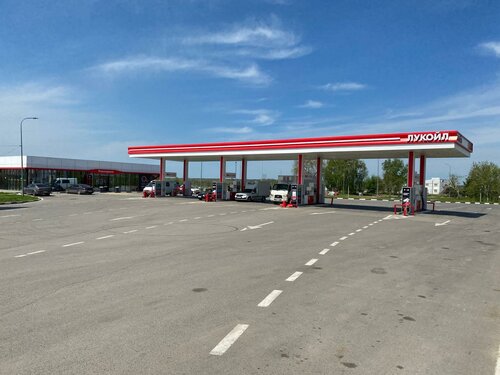 Benzin istasyonu Lukojl, Rostovskaya oblastı, foto