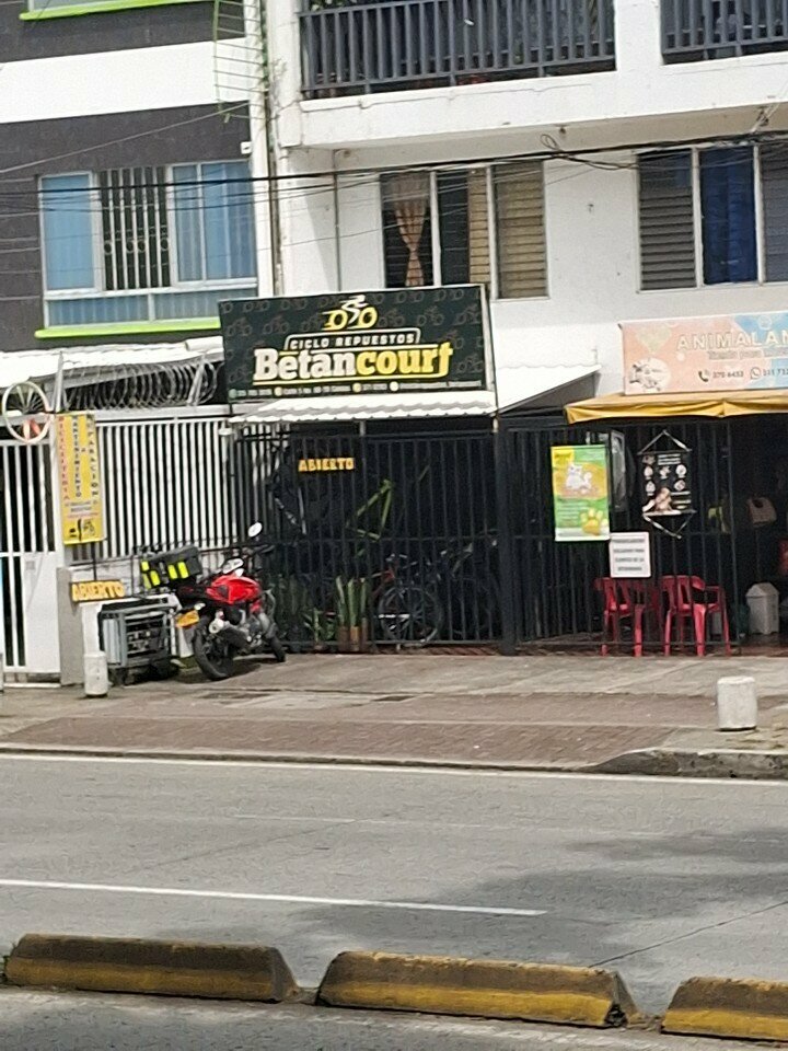 Bisiklet mağazaları Ciclo Repuestos Betancourt, Cali, foto