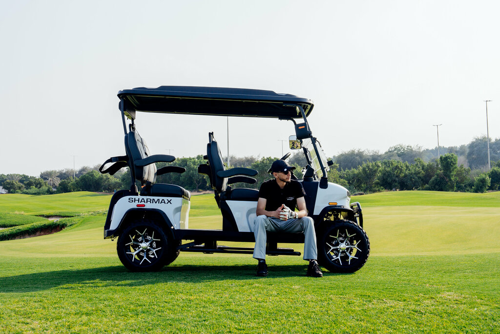 Motosiklet satışı Sharmax Motors, Abu Dabi, foto