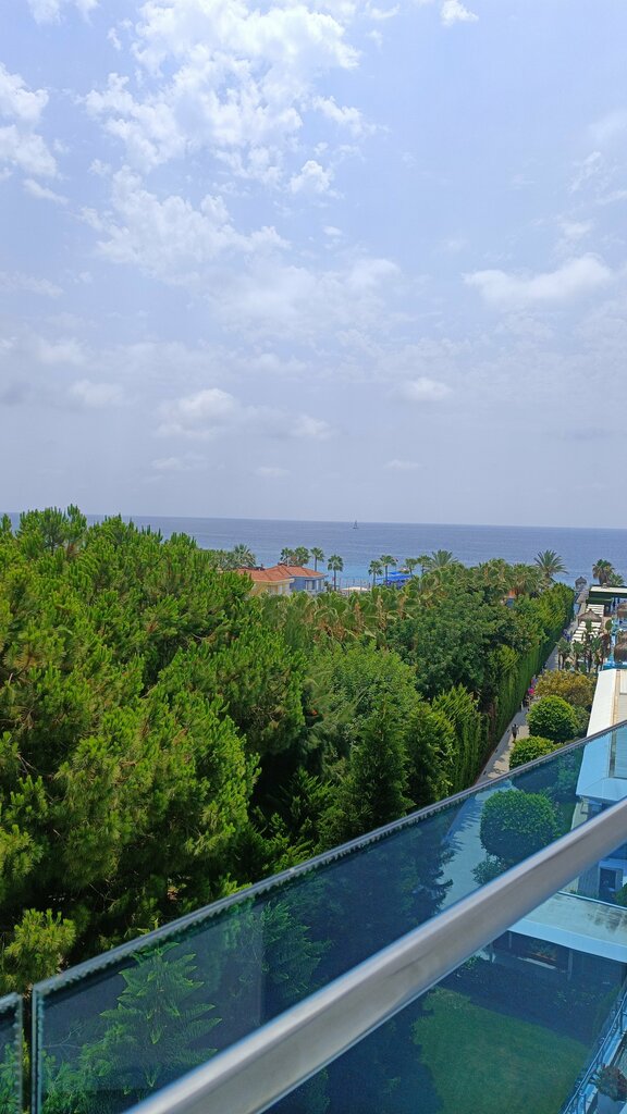 Konut blokları Tropikal Tatil Köyü, Alanya, foto