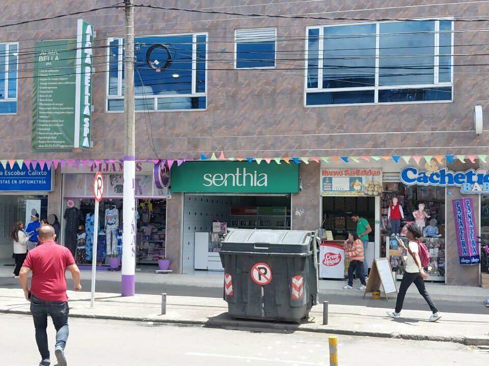 Kozmetik ve parfümeri mağazaları Senthia, Bogota, foto