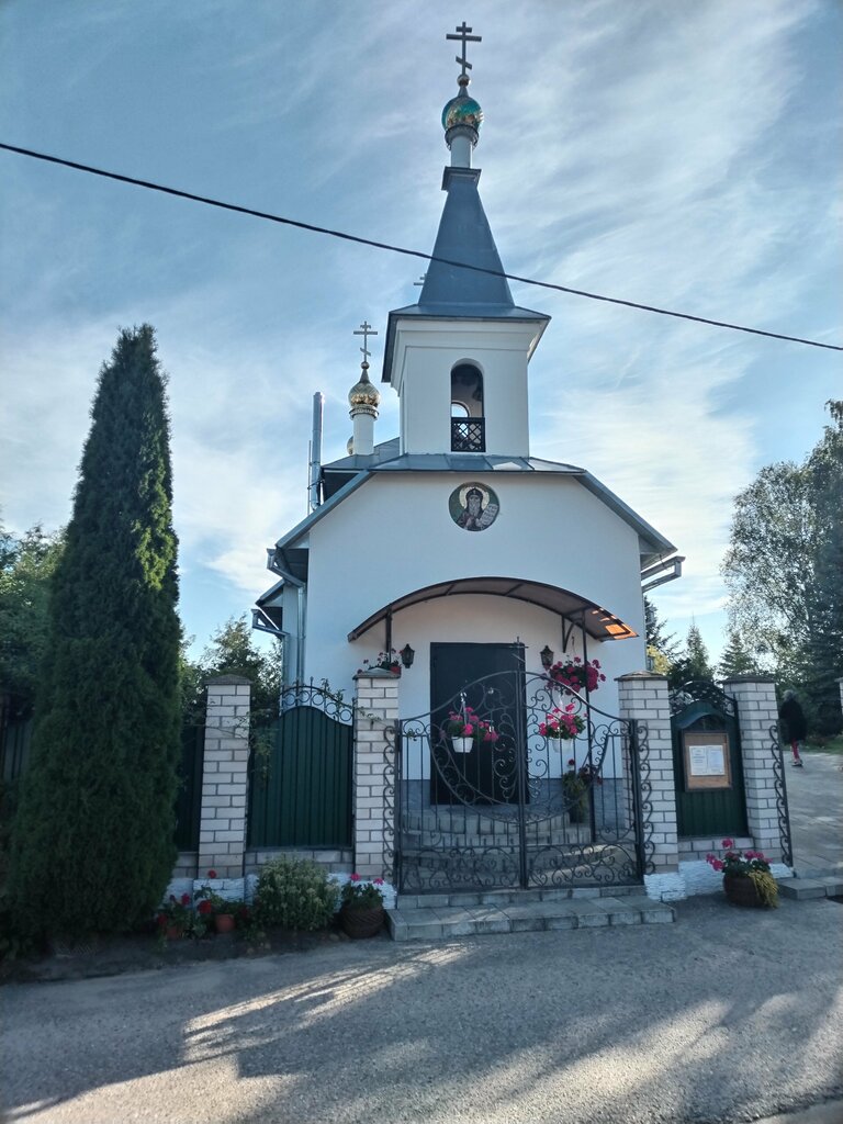 Ortodoks kiliseleri Церковь Амвросия Оптинского, Grodnenskaya oblastı, foto