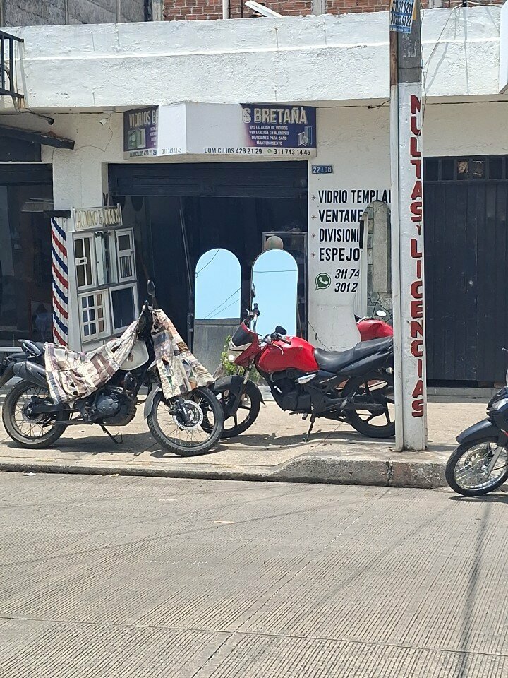 Pencere üretim, satış ve montaj firmaları Bretaña, Cali, foto