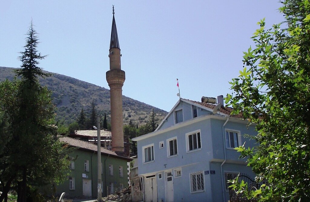Cami Şeyhler Cami, Senirkent, foto
