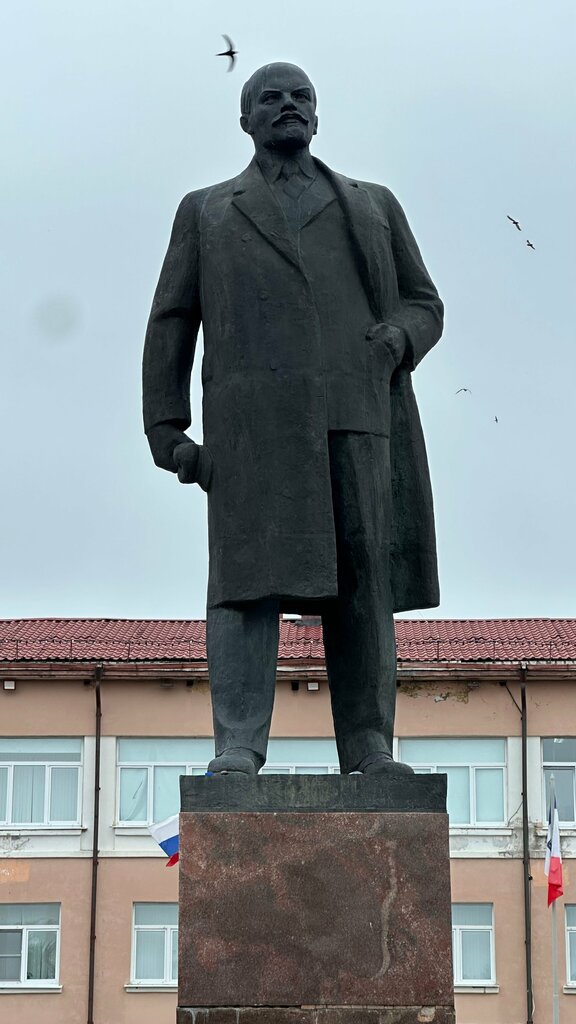 Anıt, heykel В.И. Ленин, Chudovo, foto