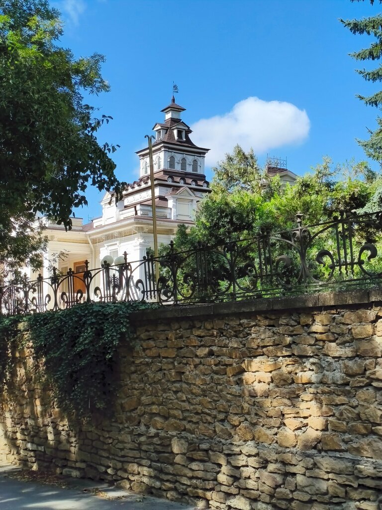 Turistik yerler Дача Петрик, Kislovodsk, foto