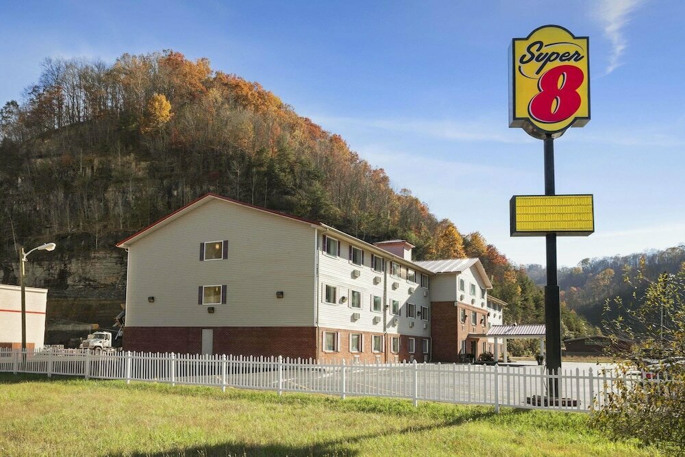 Otel Super 8 by Wyndham Prestonsburg, Kentucky, foto