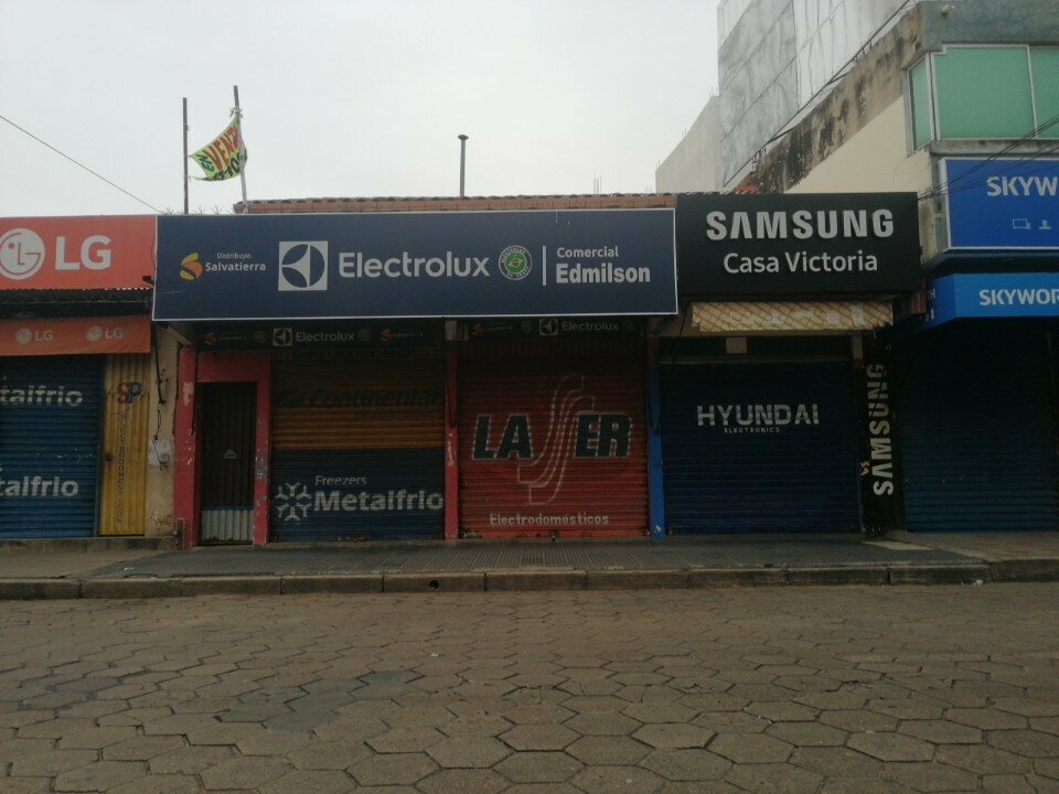 Elektronik eşya mağazaları Comercial Edmilson, Santa‑Krus, foto