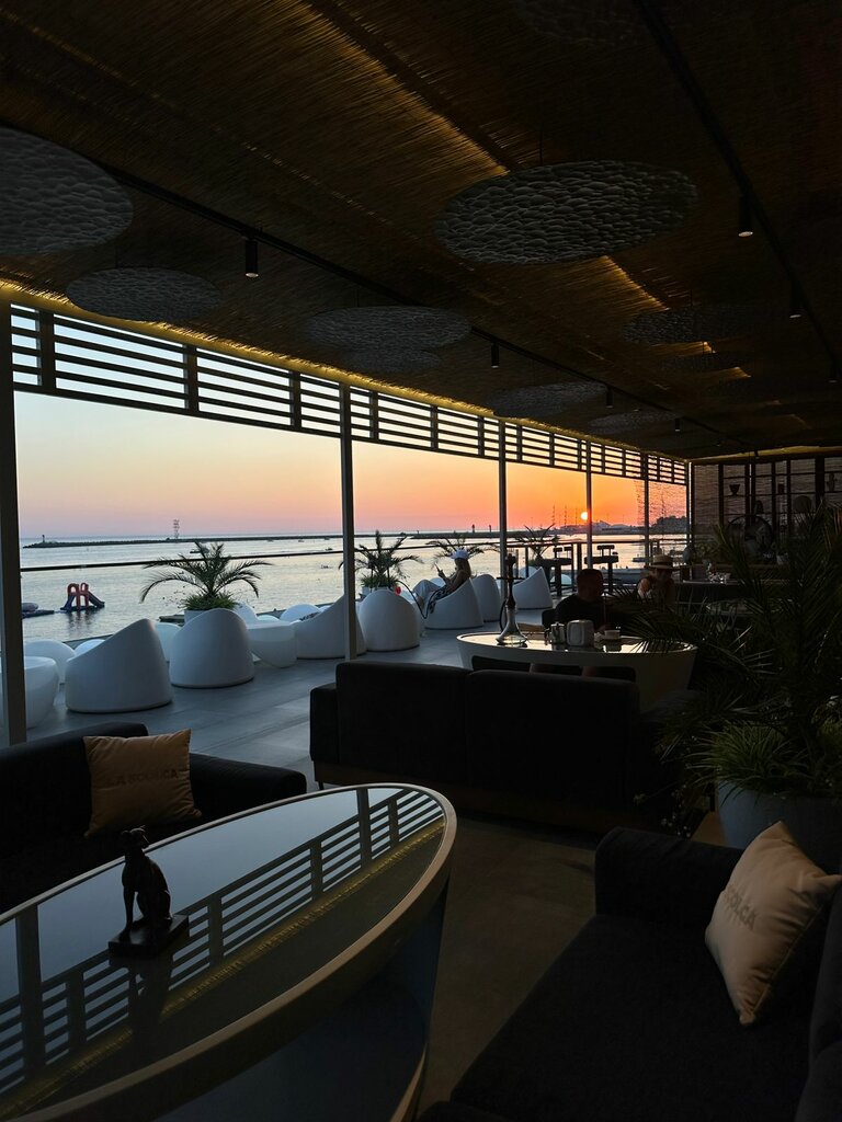 Bar Rooftop by seazone, Soçi, foto