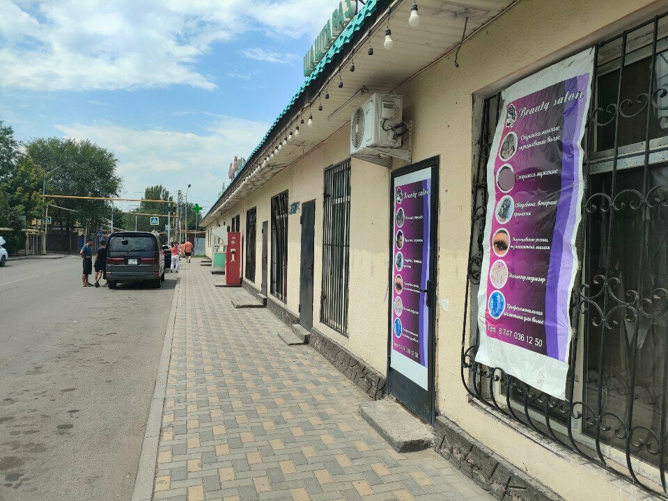 Kasap, şarküteri Magazin miasnoi produkcii, Almatı, foto