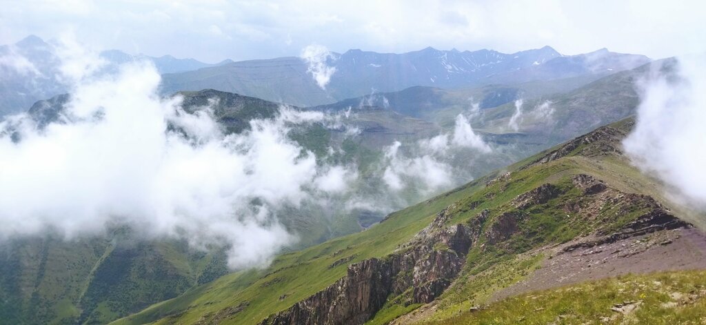 Dağ zirvesi Çartulbak Zirvesi, Dağıstan, foto