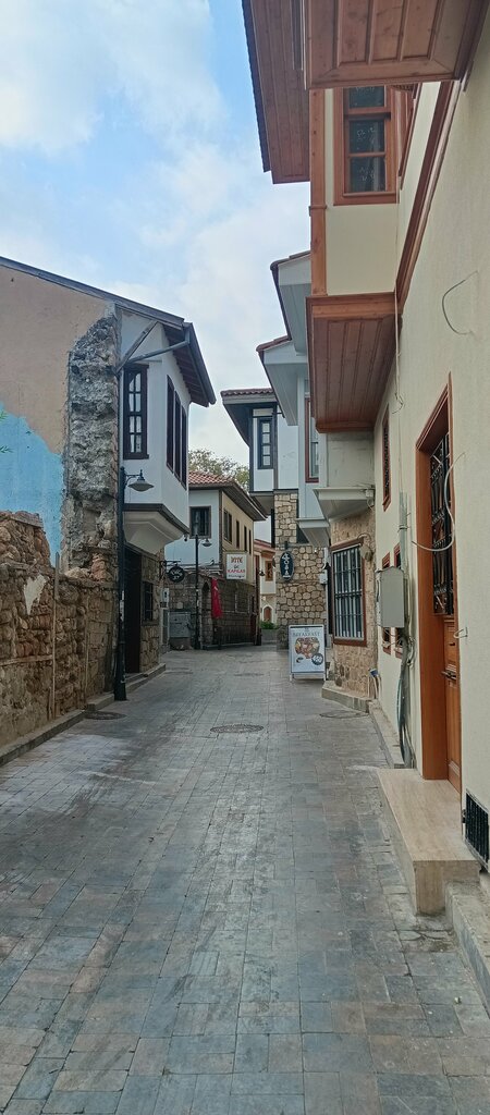 Bar Rihtim Mira Pub, Antalya, foto