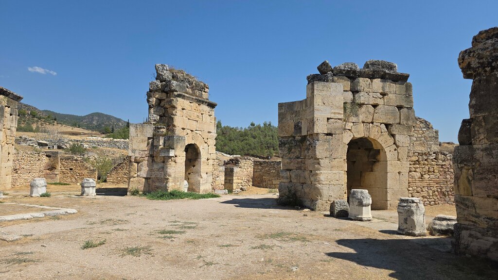 Turistik yerler Aziz Phlippos Martyrionu, Denizli, foto