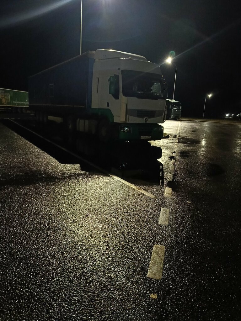 Yol kenarı dinlenme alanı Придорожная зона отдыха, Nijegorodskaya oblastı, foto