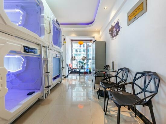 Otel Yunqichu Space Capsule Apartment, Lanzhou, foto