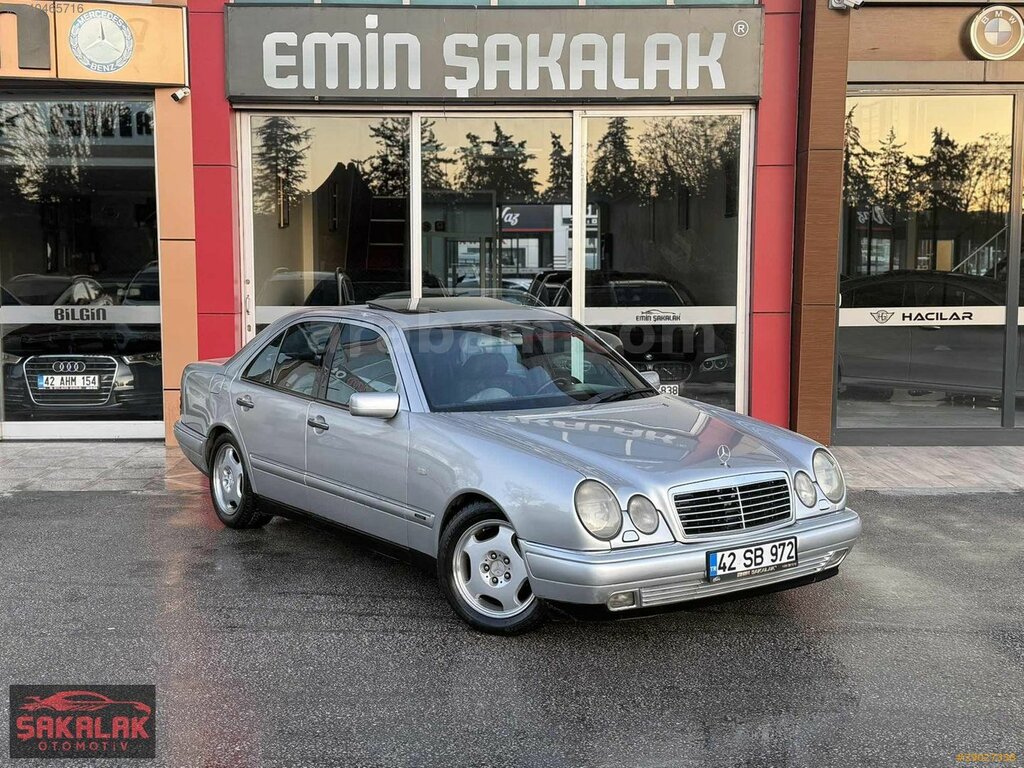 Otomobil satış galerileri Zümrüt Otomotiv, Niğde, foto