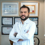 Op. Dr. Altan Tekin (Antalya, Muratpaşa, Şirinyalı Mah., 1546. Sok., 2 B), plastik cerrahi klinikleri  Antalya'dan