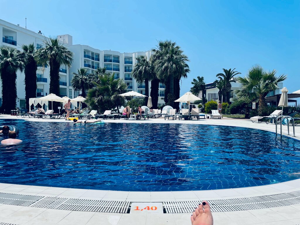 Bar Le Bleu Hotel & Resort Servis Bar, Kuşadası, foto