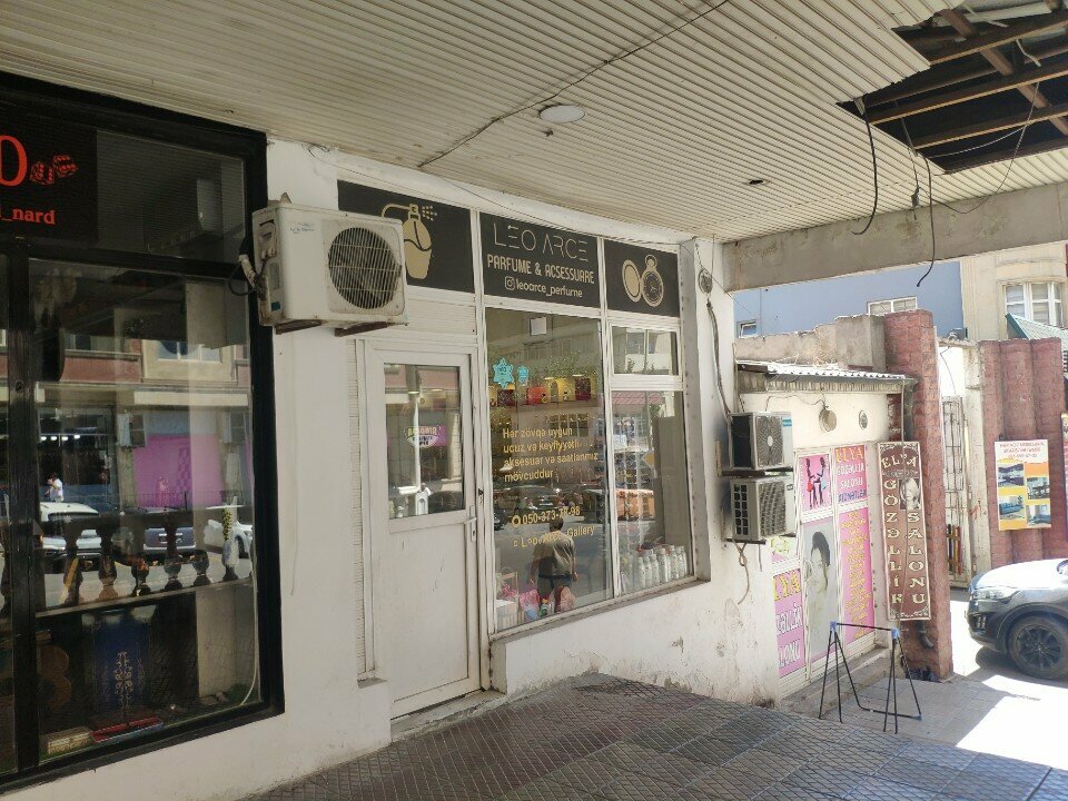 Kozmetik ve parfümeri mağazaları Leo arce, Bakü, foto