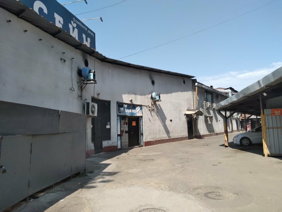 Bilardo salonları Bazza, Almatı, foto