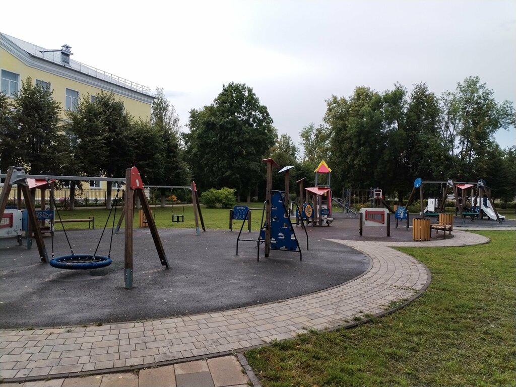 Oyun alanı Playground, Yuja, foto