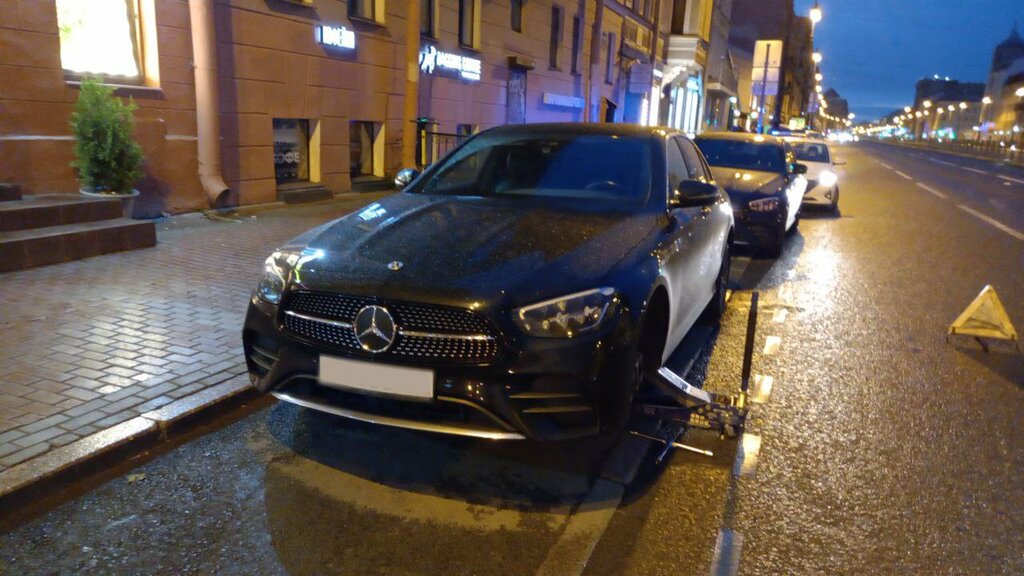 Oto lastik tamiri Шинкомплекс, Puşkin, foto