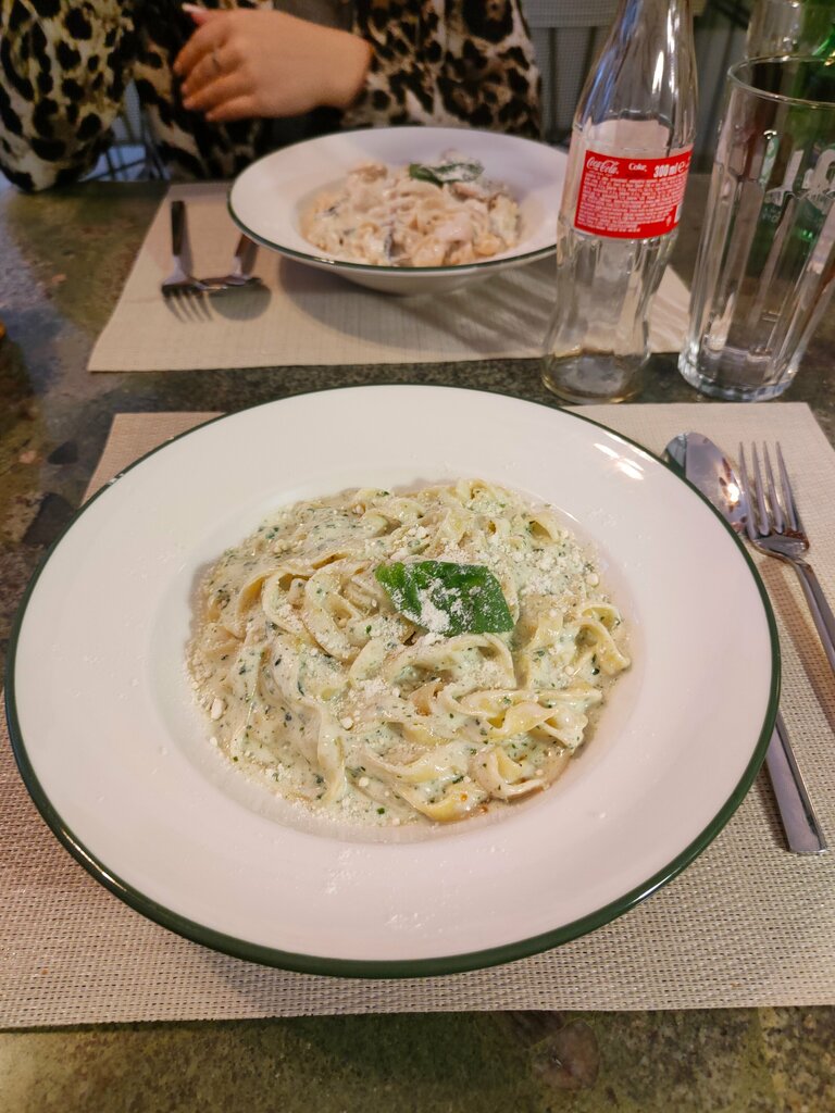 Kafe Pesto Verde Pasta & Pizza, İstanbul, foto