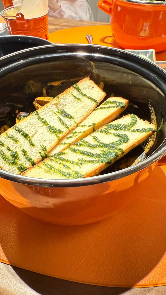 Restoran Мидийник, Kiseliovsk, foto