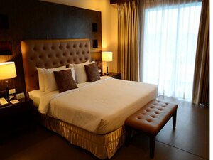 N Hotel (Northern Mindanao, City of Cagayan de Oro), otel  Lambia'dan