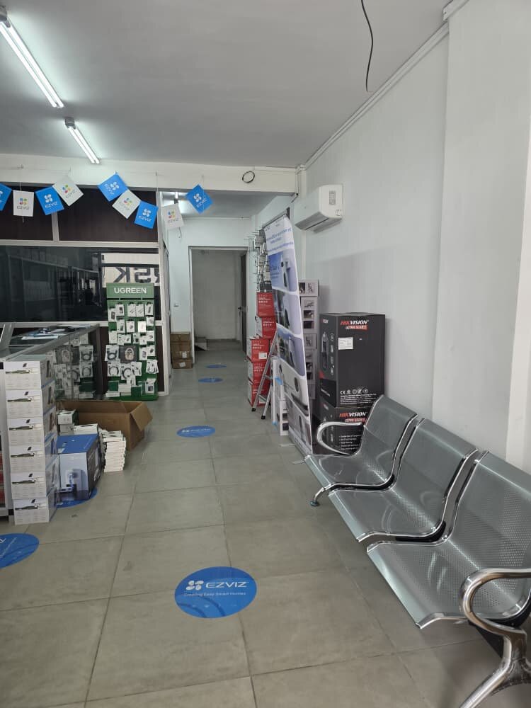 Elektrik ve elektrikli ürün mağazası Kabil Technologie, Abican, foto
