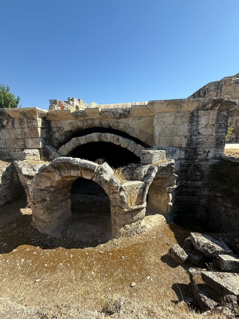 Turistik yerler Hierapolis Arkeoloji Müzesi, Denizli, foto