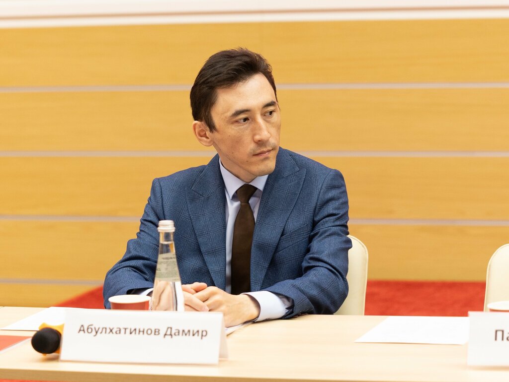 Avukatlar Адвокат Абулхатинов Дамир Ерболович, Volgograd, foto