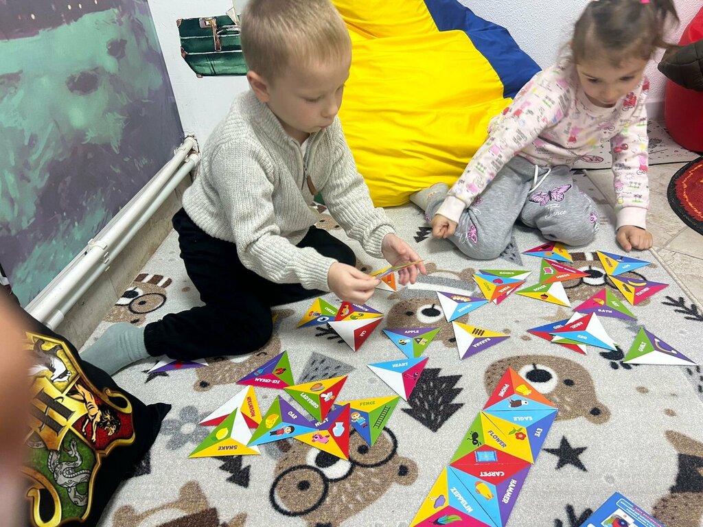 Yabancı dil kursları Языковая студия Ксении Хогвартс, Serpuhov, foto