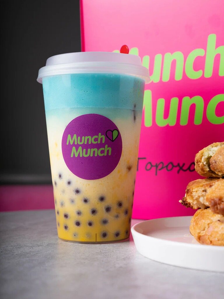 Pasta, şekerleme ve tatlı Munch Munch Crumbl cookies&Bubble tea, Saint‑Petersburg, foto