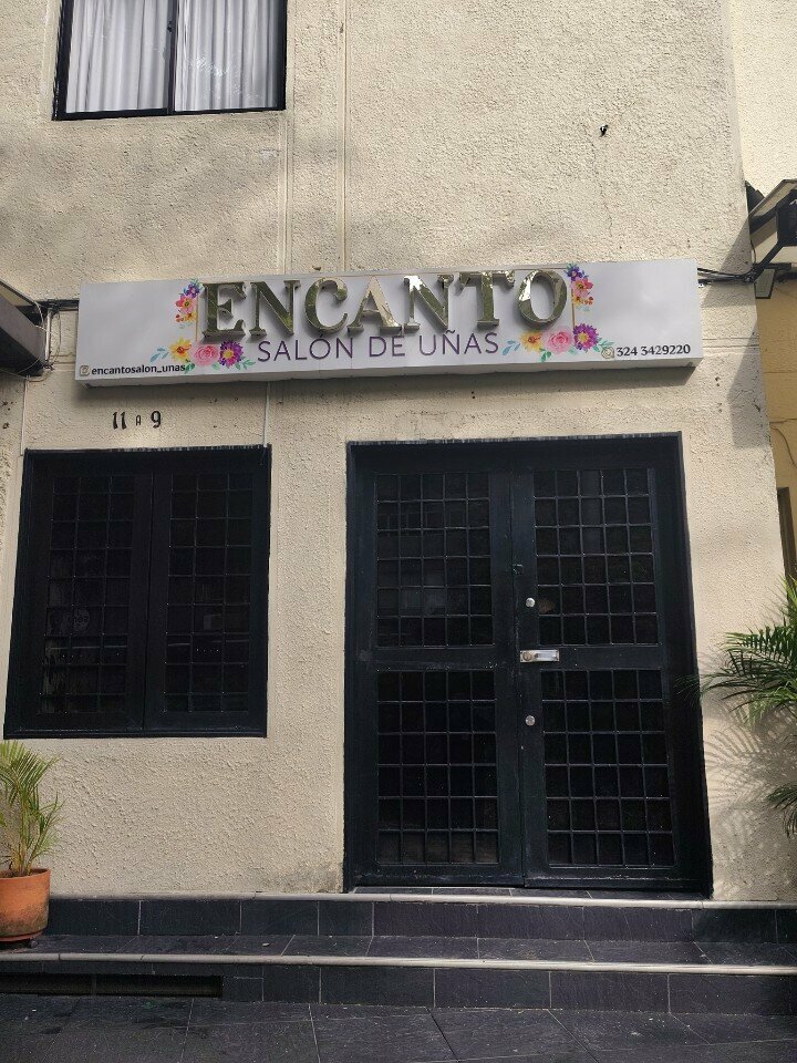 Manikür-pedikür Charm Nail Salon, Medellin, foto