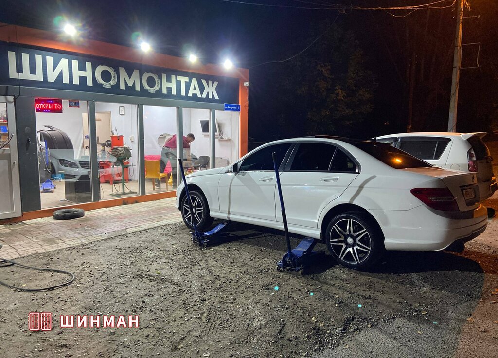 Oto lastik tamiri Шинман, Krasnoyarsk, foto