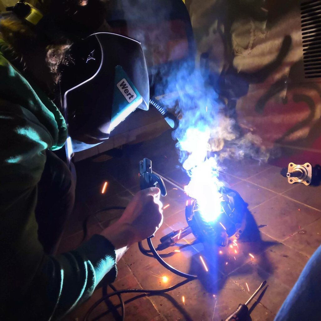 Otomobil servisi Custombaze, Moskova, foto