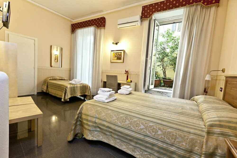 Otel MediNaples, Napoli, foto