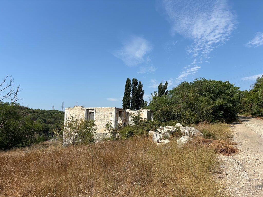 Unutulmaz olayların yeri Домик дорожного мастера., Sevastopol, foto