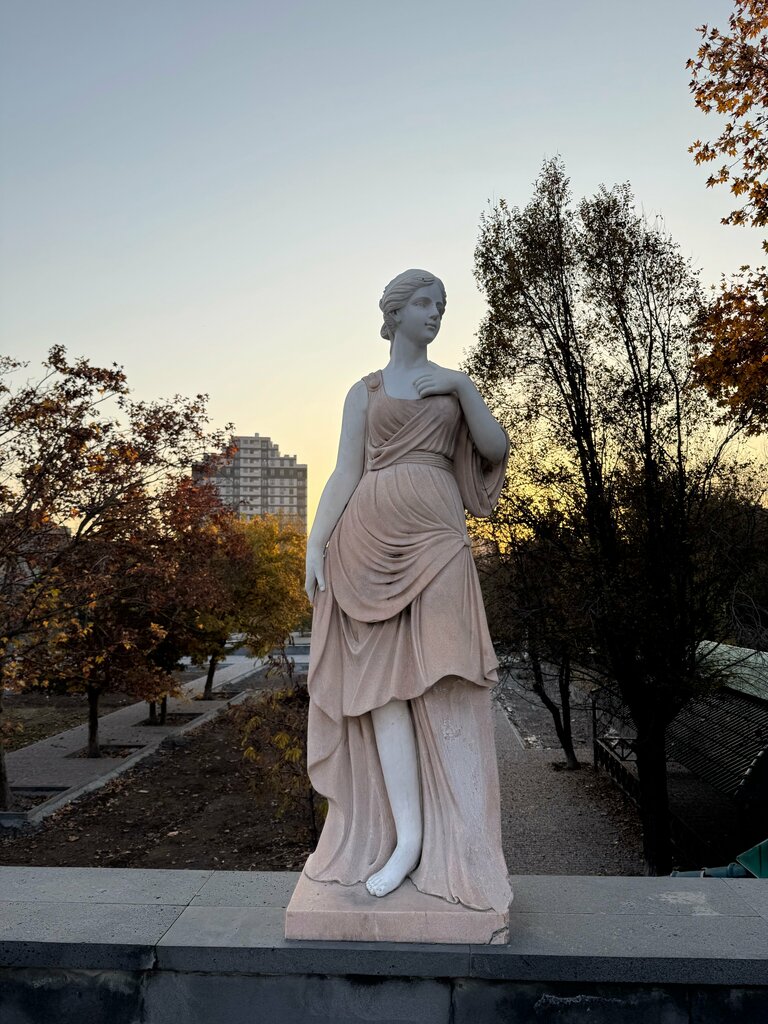 Kültür ve eğlence parkları David Anhakht Park, Erivan, foto