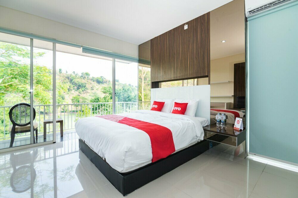 Otel Oyo 2001 Taman Dayu Villa Golf View, , foto