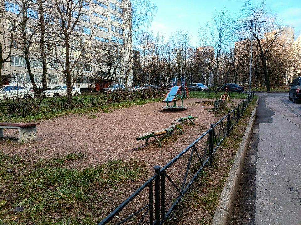 Oyun alanı Playground, Saint‑Petersburg, foto