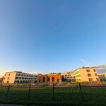 Средняя общеобразовательная школа № 228 (ulitsa Niny Petrovoy No:6к2), ortaokul  Saint‑Petersburg'dan