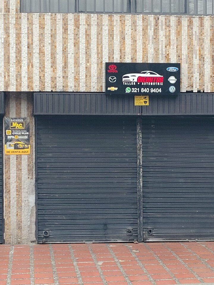 Otomobil servisi Dierautos, Medellin, foto