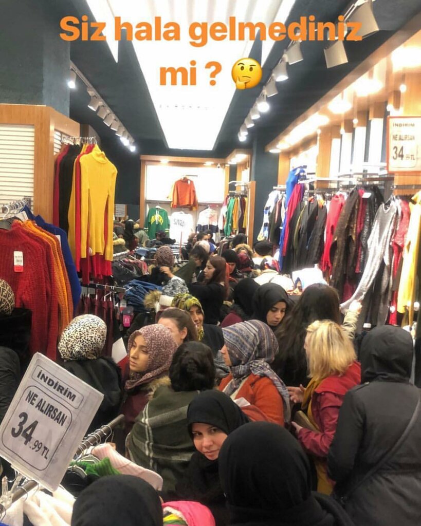 Giyim mağazası Tek Moda, İstanbul, foto