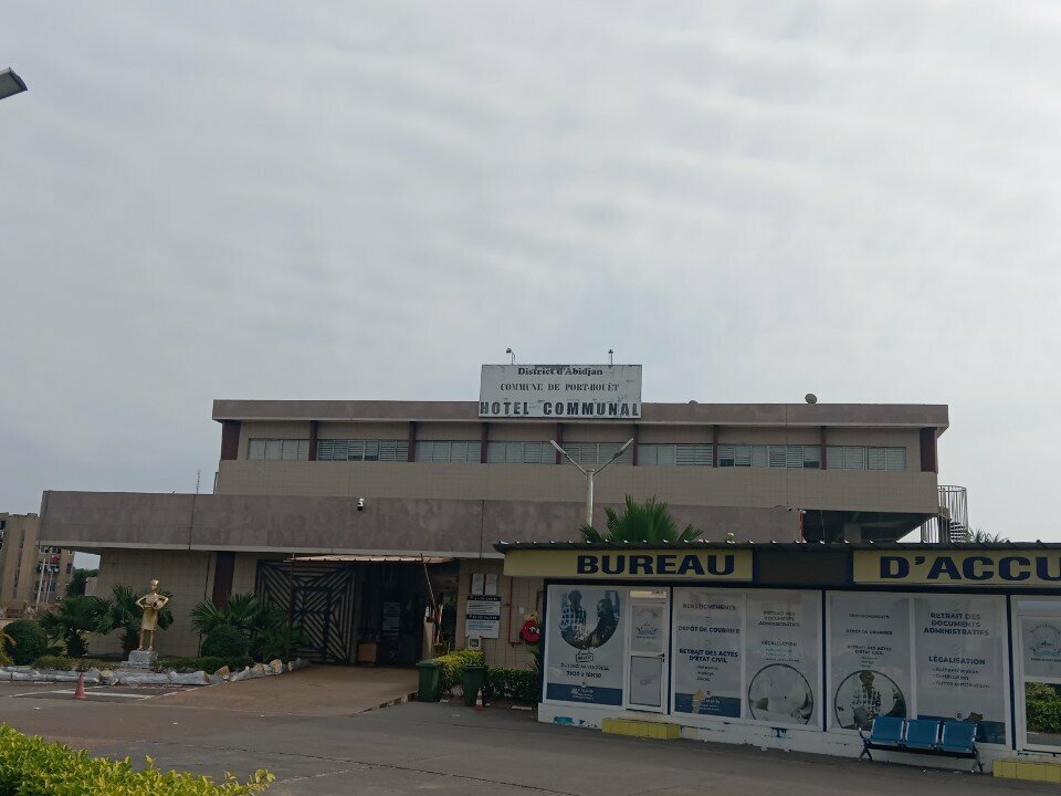Belediyeler, devlet daireleri Port Bouet Town Hall, Abican, foto
